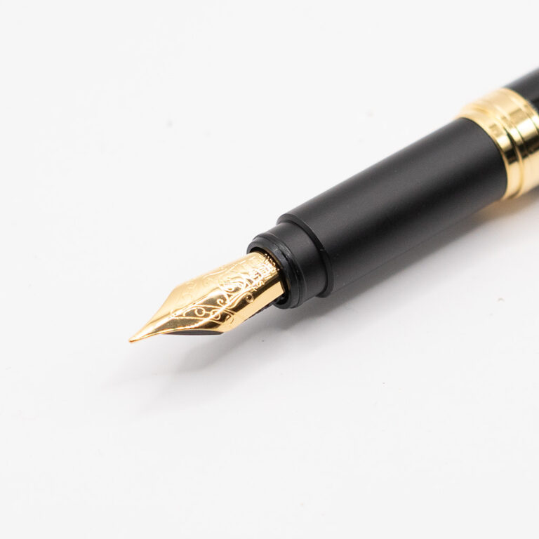 * OHTO Proud Fountain Pen - Fine Nib - awesomepens.co.uk